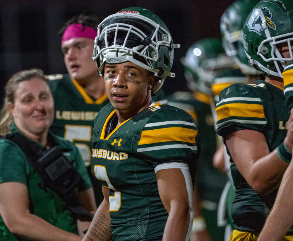 Chris Masse on football: Lewisburg’s Jeremiah Davis shines light on ...